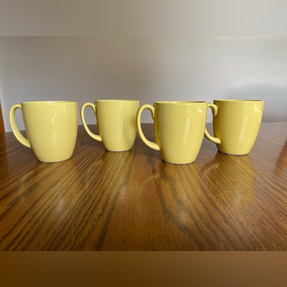 Corelle | Dining | 4 Corelle Yellow Stoneware Coffee Tea Mug Cup Hot ...